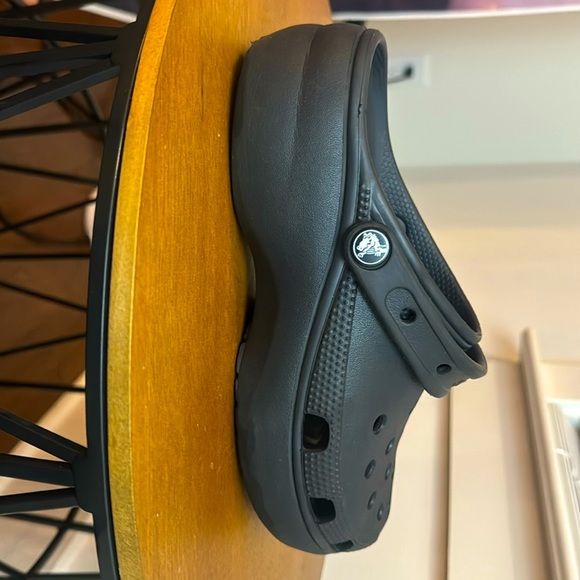 CROCS | Shoes | Gently Used Black Crocs Classic Platform Clog Womens ...